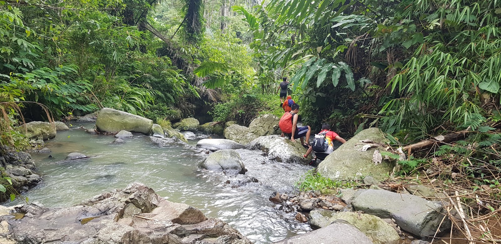 Eksplor Desa Puraseda 5: Curug Cisuren dan Curug Cisaat