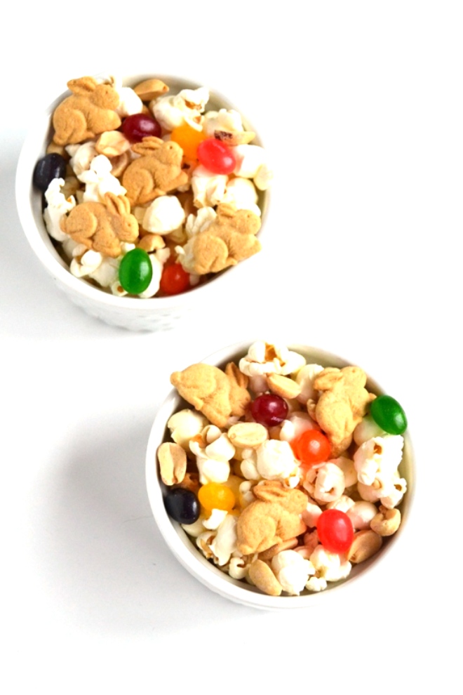Spring Snack Mix | The Nutritionist Reviews