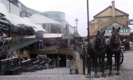 jackie simmonds artyfacts: CAMDEN STABLES MARKET