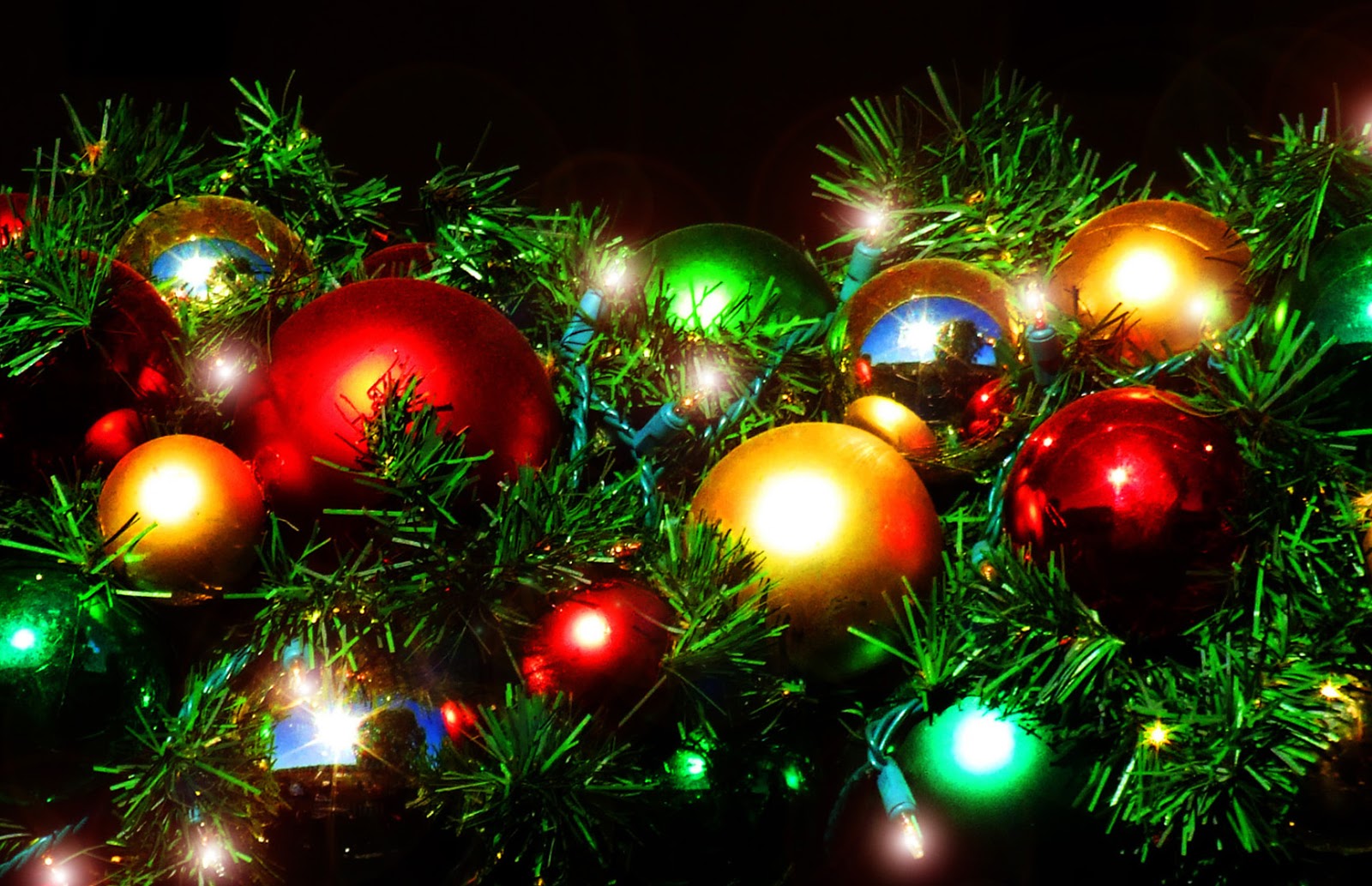 NixPixMix: CHRISTMAS IS NEARING