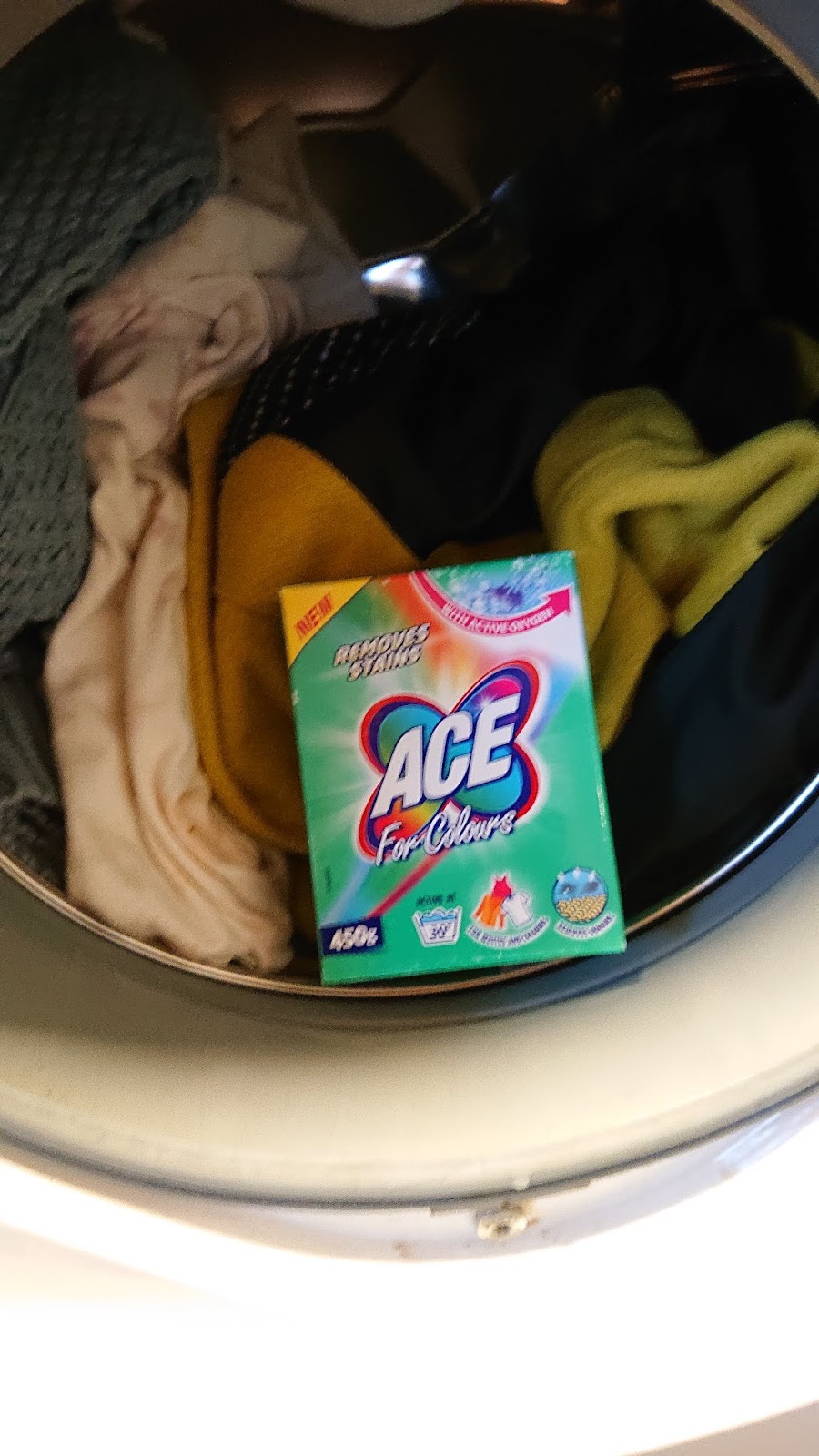 Bring winter clothes back to life with Ace for Colours Powder! **AD ...