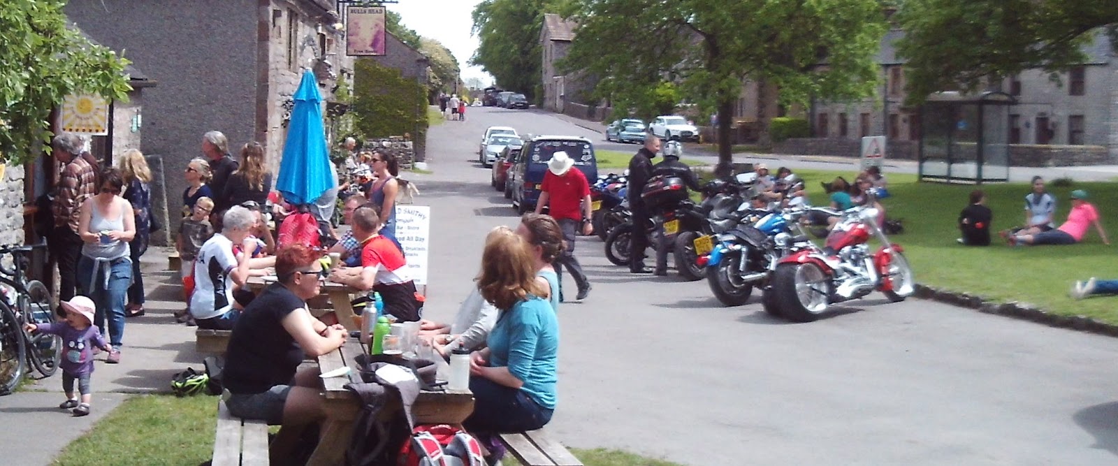 Walking The Peak: Brierlow Bar, Earl Sterndale, Crowdicote, Pilsbury ...