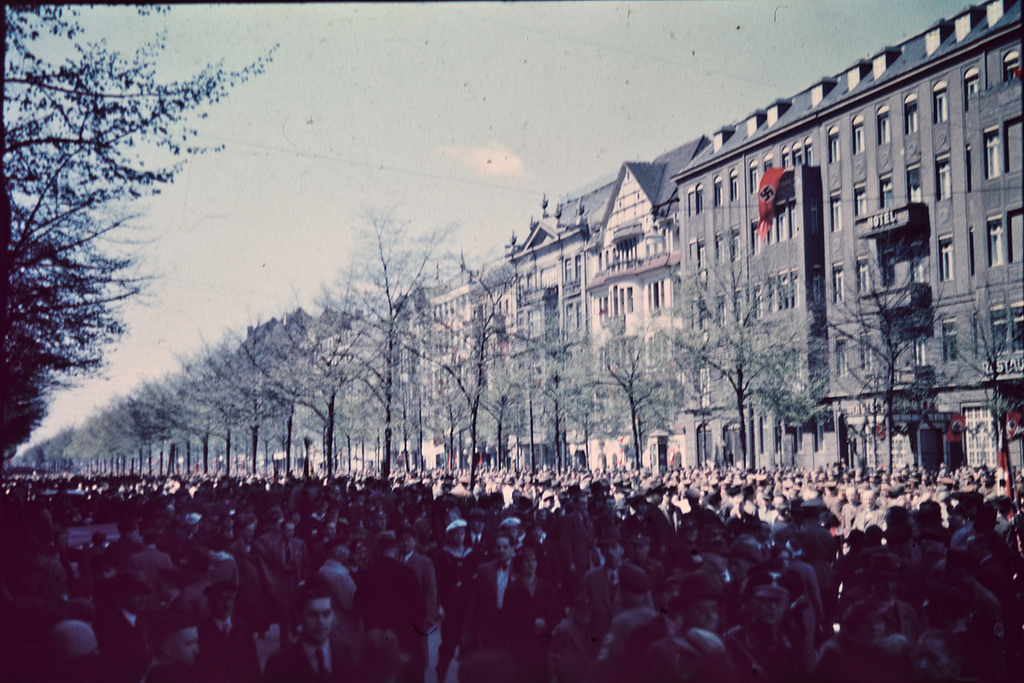 22 Rare Color Photos of Berlin in 1937 ~ Vintage Everyday
