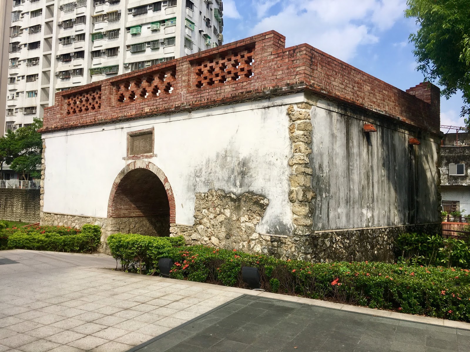 Kaohsiung Travel: Historic Monuments of Fengshan Town - My Life Abroad