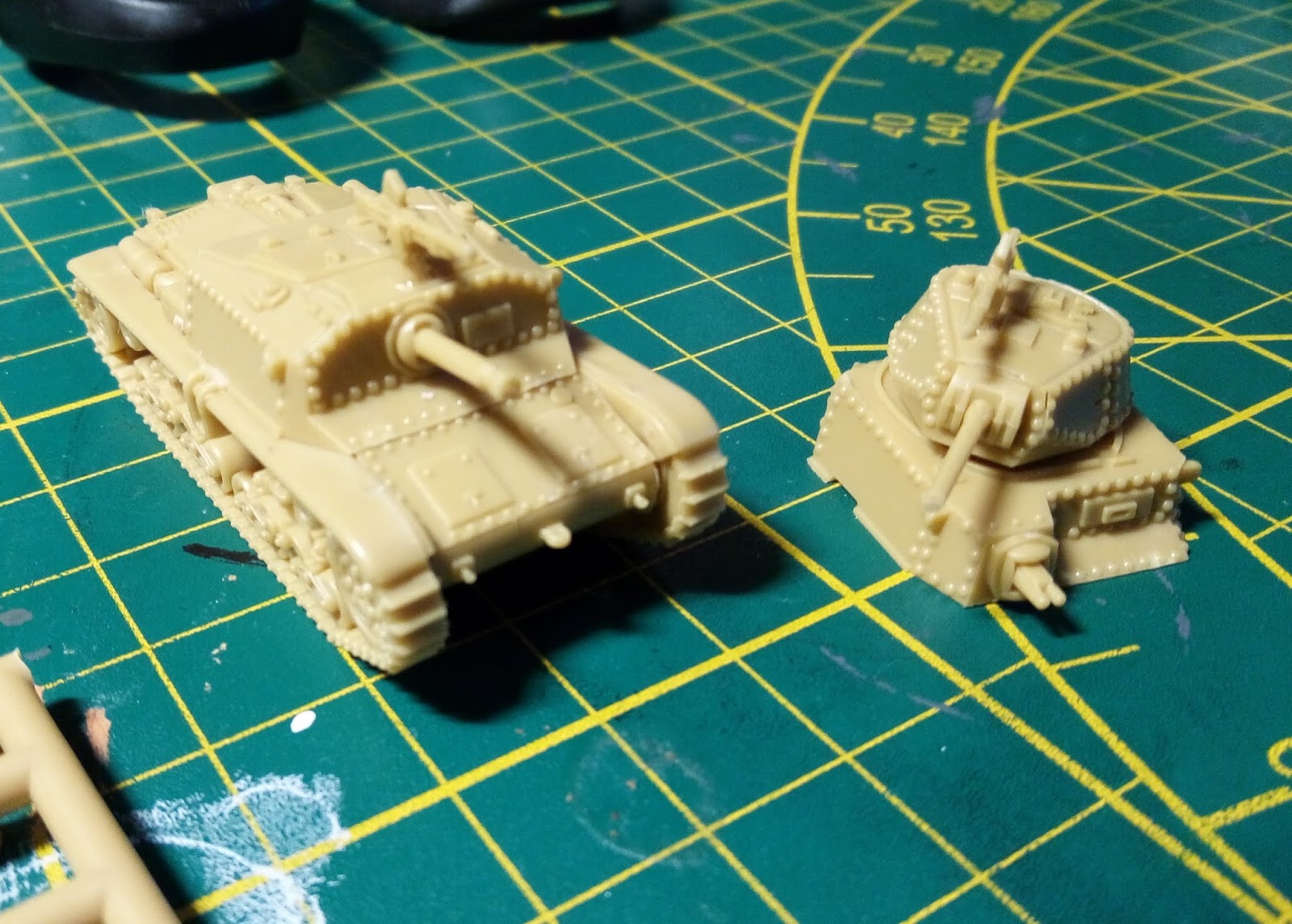WORLD WAR 2 MODELZONE: Italian Tanks