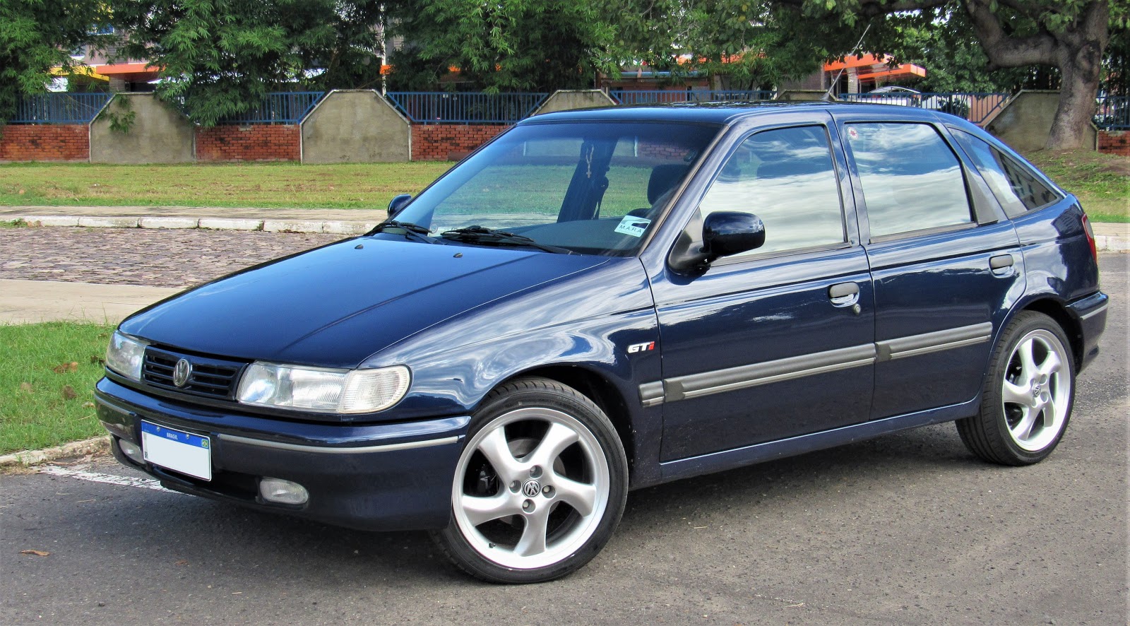 A sensação de guiar o Volkswagen Pointer GTi 1996!