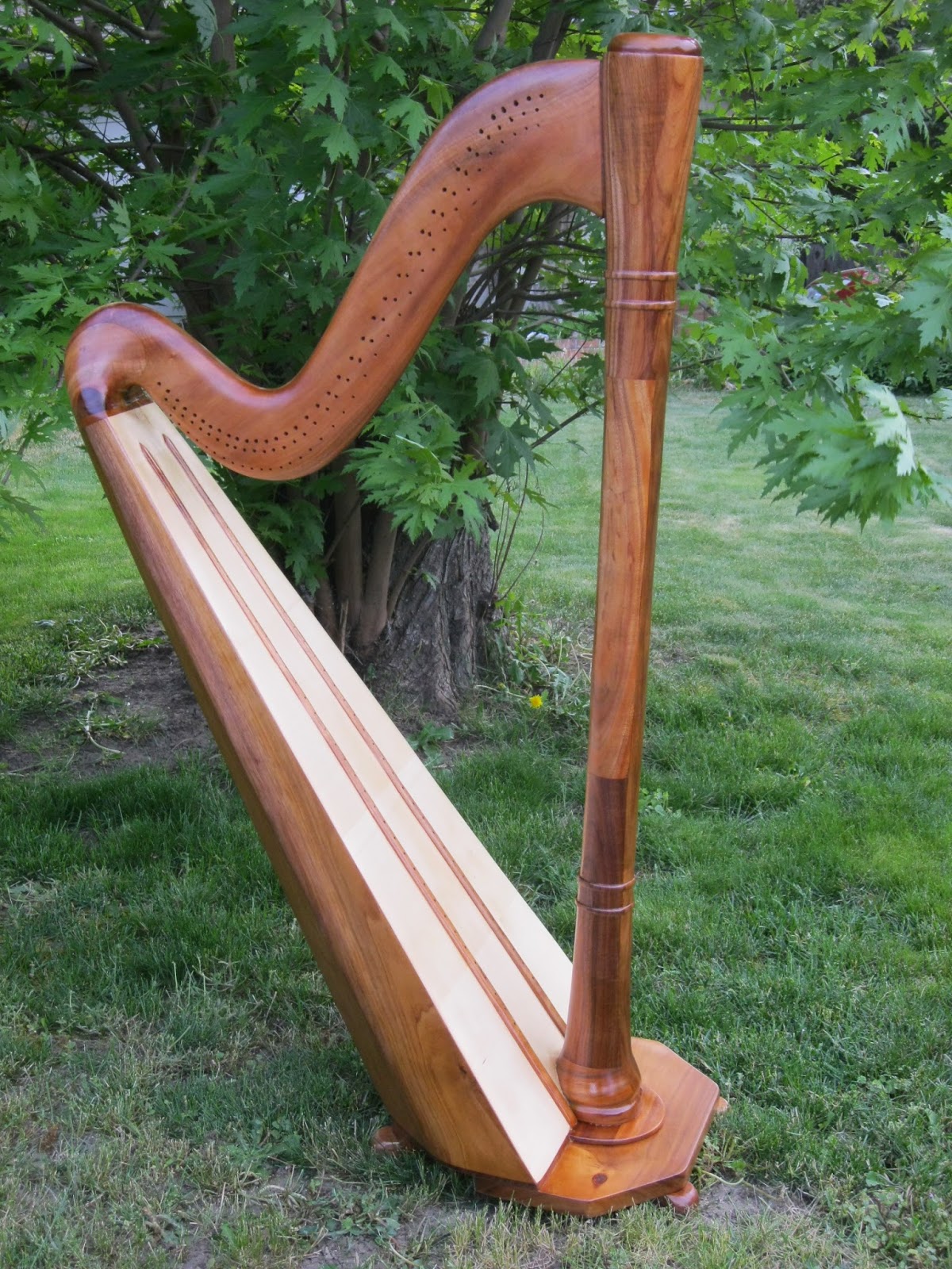 The Custom Harp builder, Glenn J. Hill of Mountain Glen Harps: May 2015