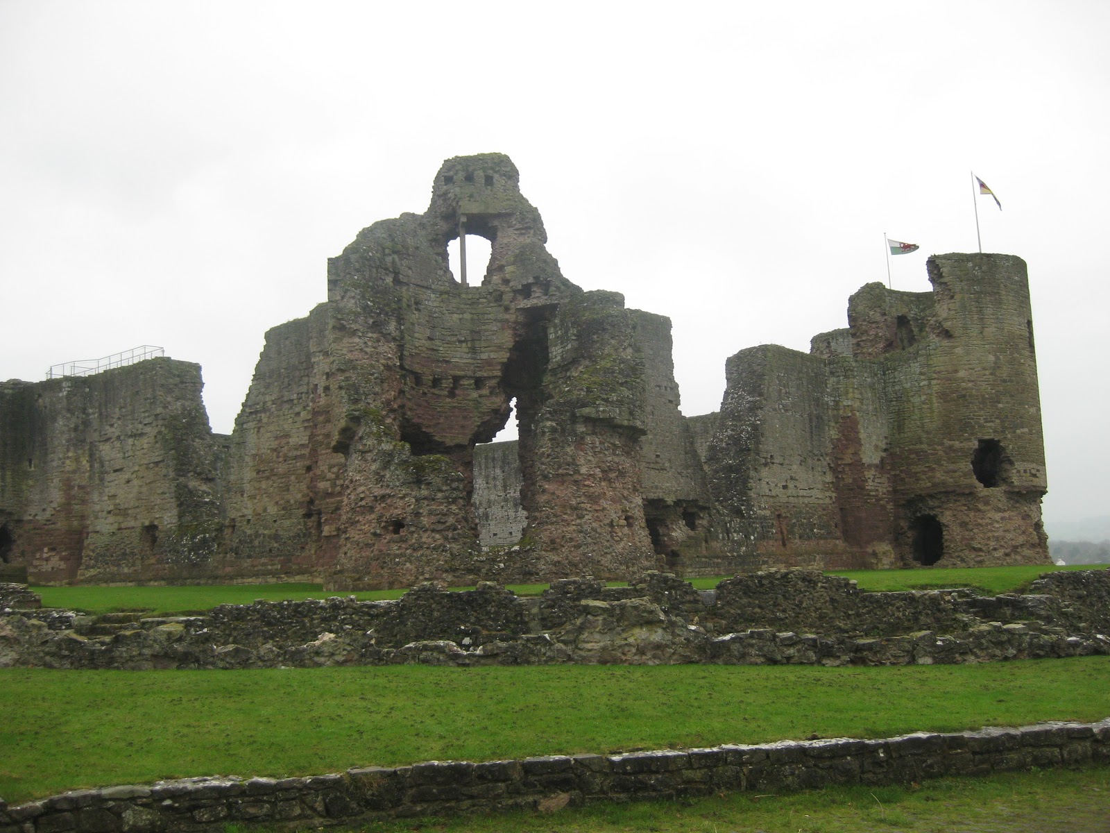North Wales Path: Rhyl to Prestatyn (16km/10miles)