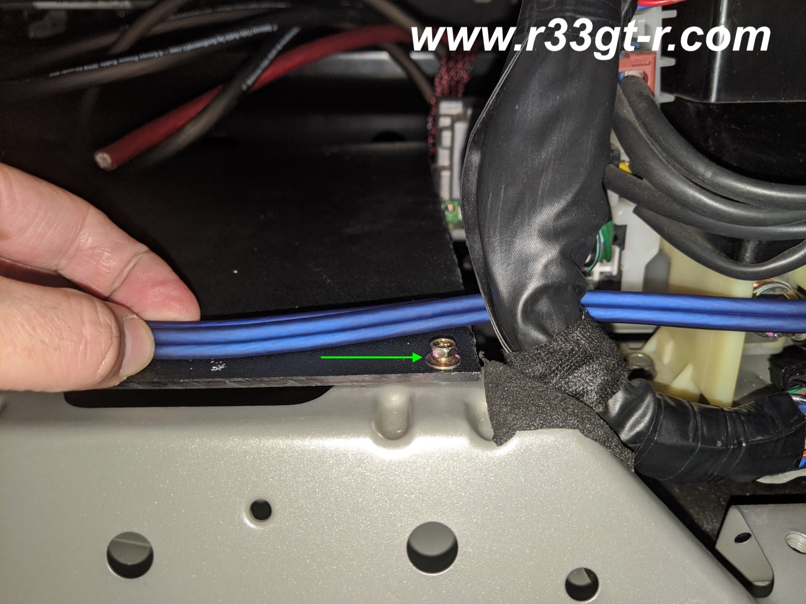 One Man's Lonely Adventures In His R33 Skyline GT-R: Modernizing the ...