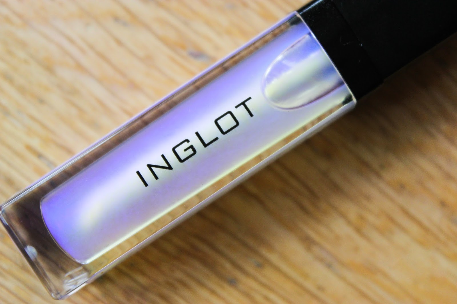 Inglot // Lip Palette and AMC Lipgloss in 541 - Discoveries Of Self ...
