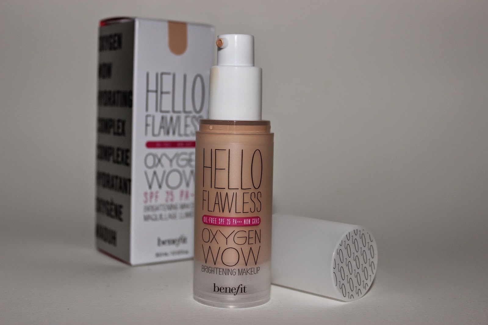 Makeup Monday- Speed Review: Benefit Hello Flawless Oxygen Wow ...