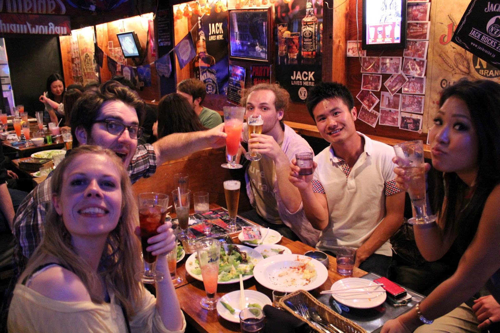 The Only Blonde in Osaka: Nomihoudai and Tabehoudai - All-You-Can-Eat ...