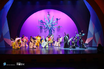 Equestria Daily - MLP Stuff!: New Pony Stage Show in China - "My Little ...