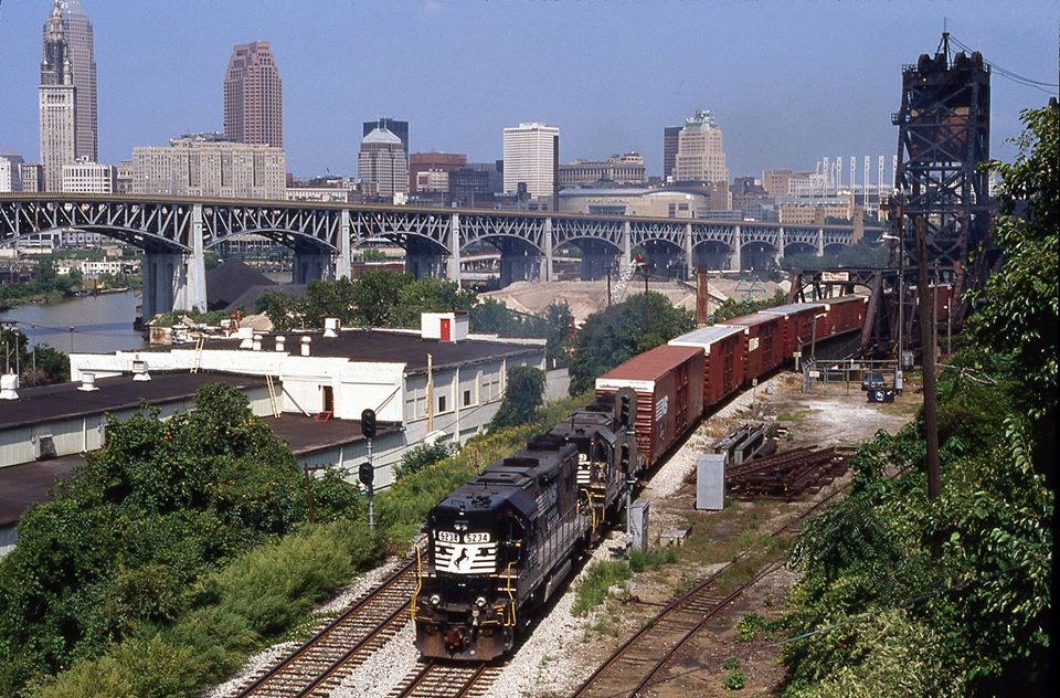 Industrial History: 1956 NS/NKP Lift Bridge over Cuyahoga in Cleveland, OH