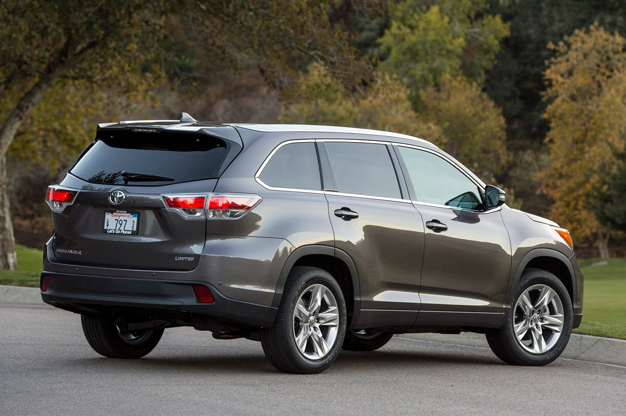 © Automotiveblogz: 2014 Toyota Highlander: First Drive Photos
