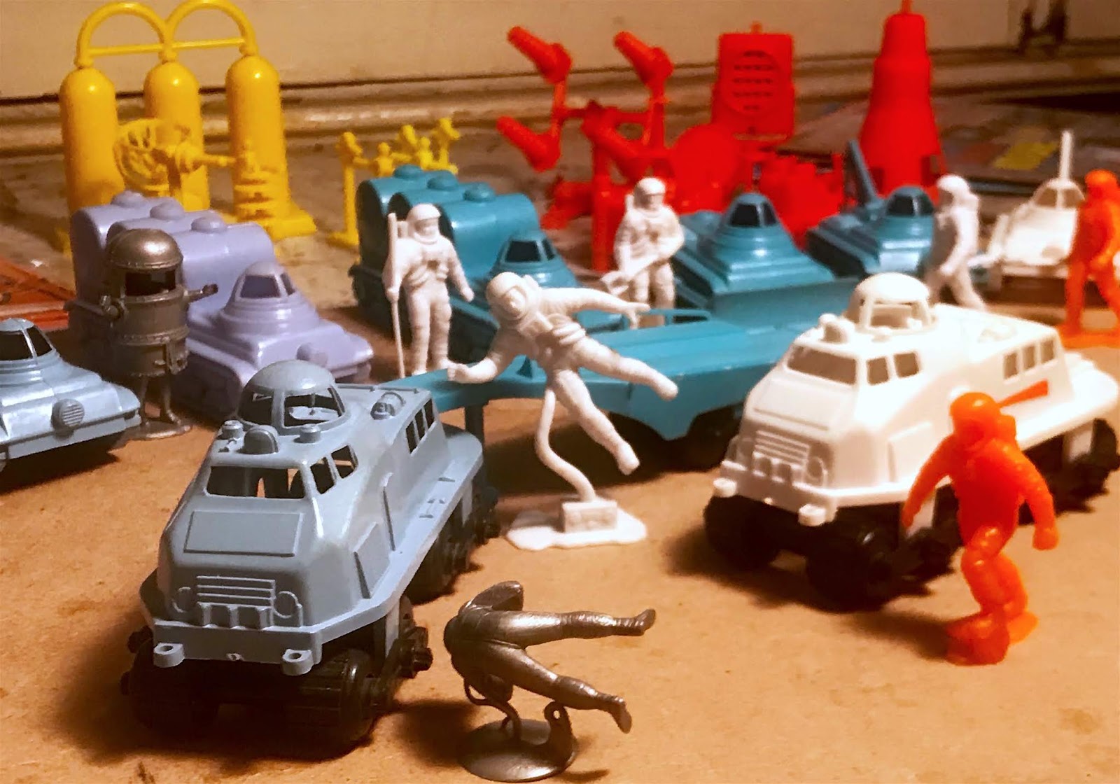 Space Garage: Marx Toys "Operation Moon Base" Ground Vehicle Update ...