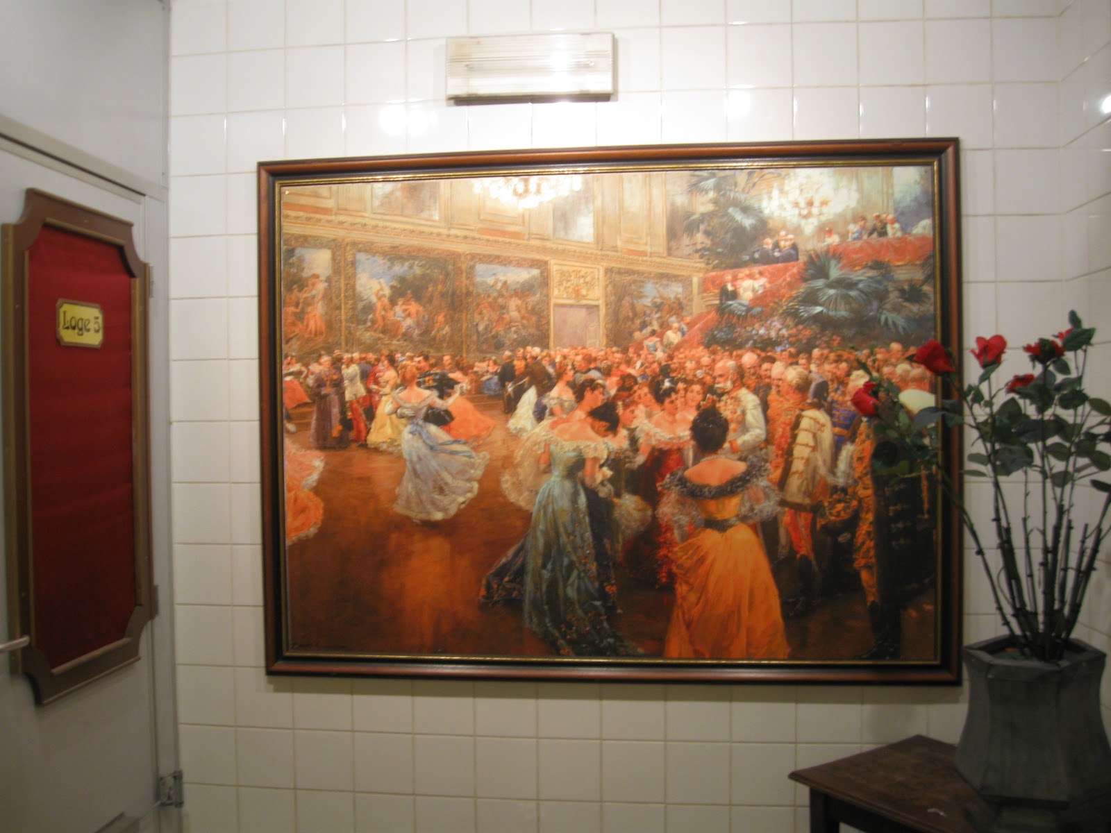 ViennaVentures: Vienna Semester: Day 3: Opera Toilet