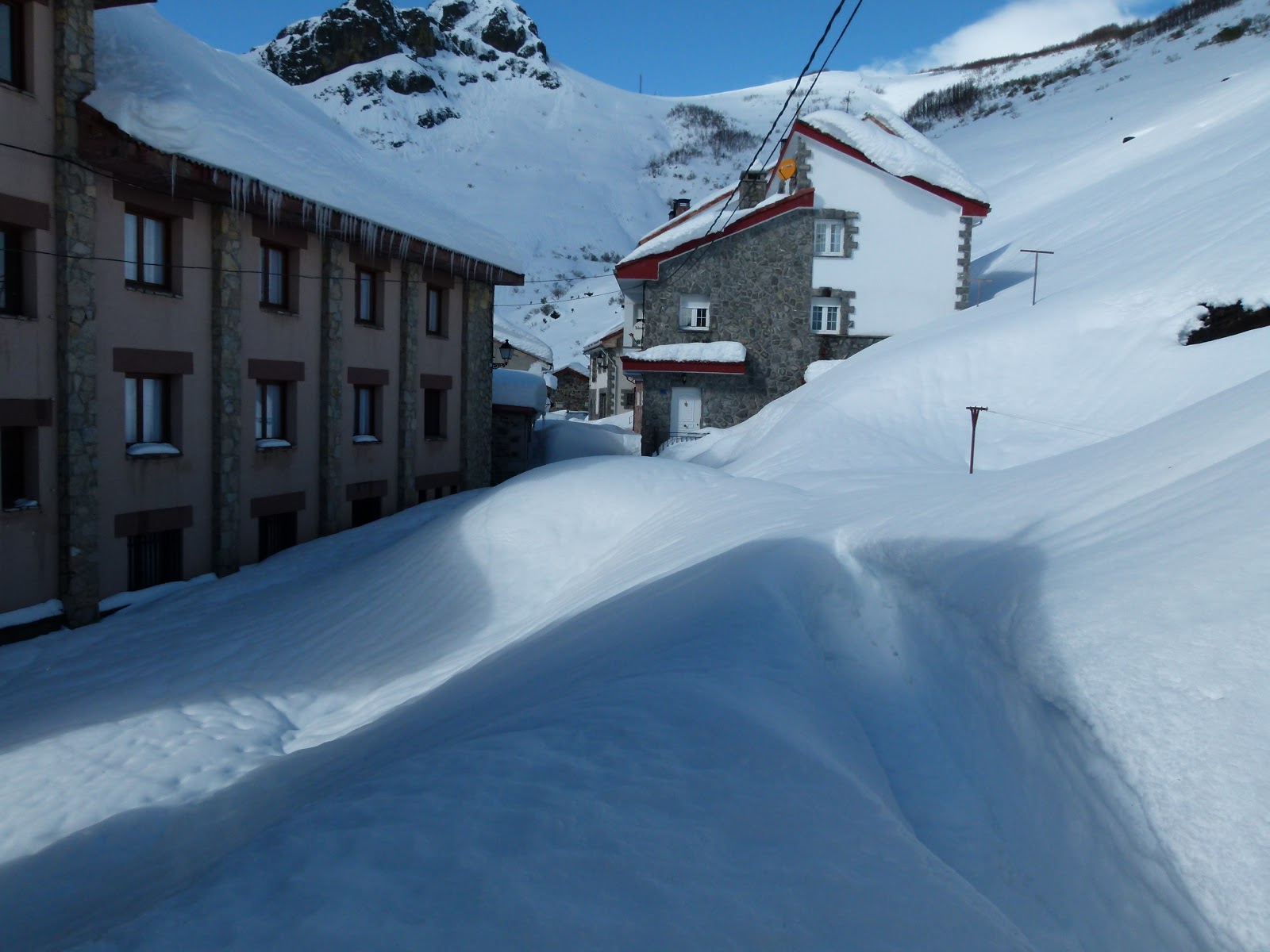 Nieve y Montañas Cantabricas: Nevadona en San glorio y LLanaves(13-2-13)
