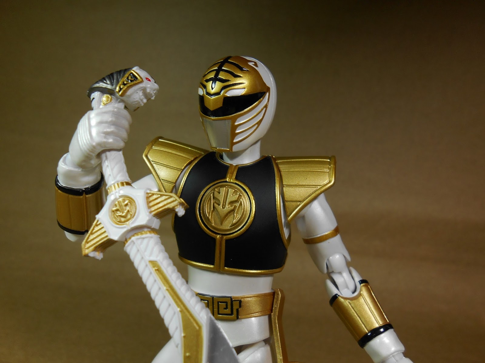 Review: S.H.Figuarts Kibaranger | Night's Corner