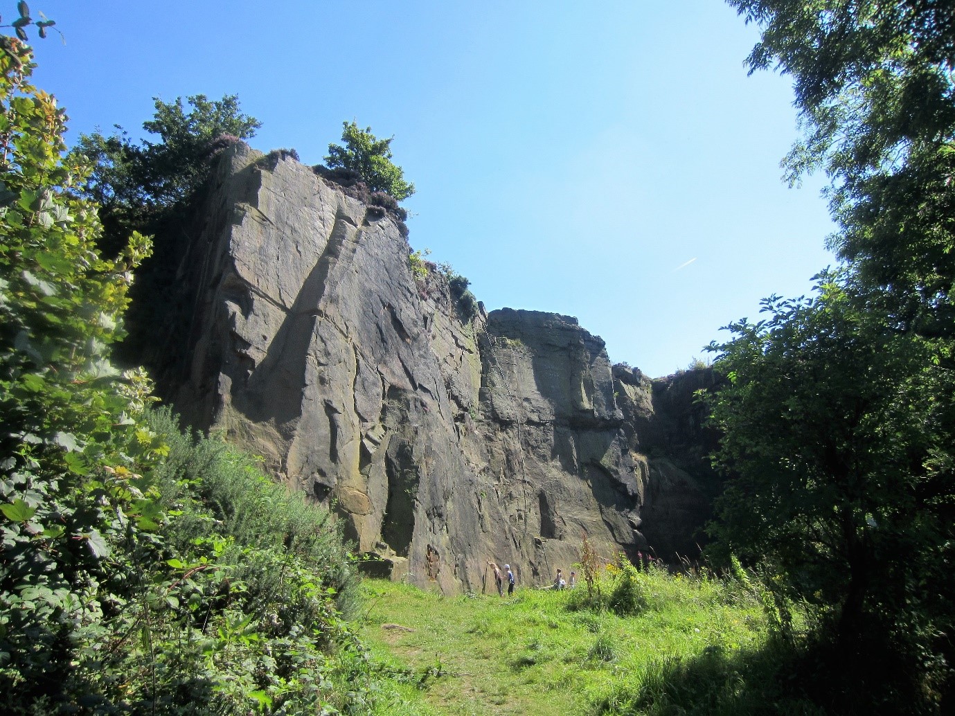 Why are the Quarries in Whittle-le-Woods and Brindle where they are?
