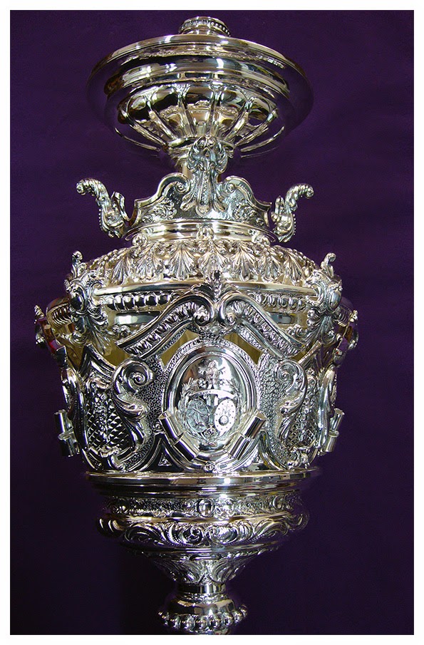 ALBERTO QUIROS ORFEBRE: Ciriales Resucitado