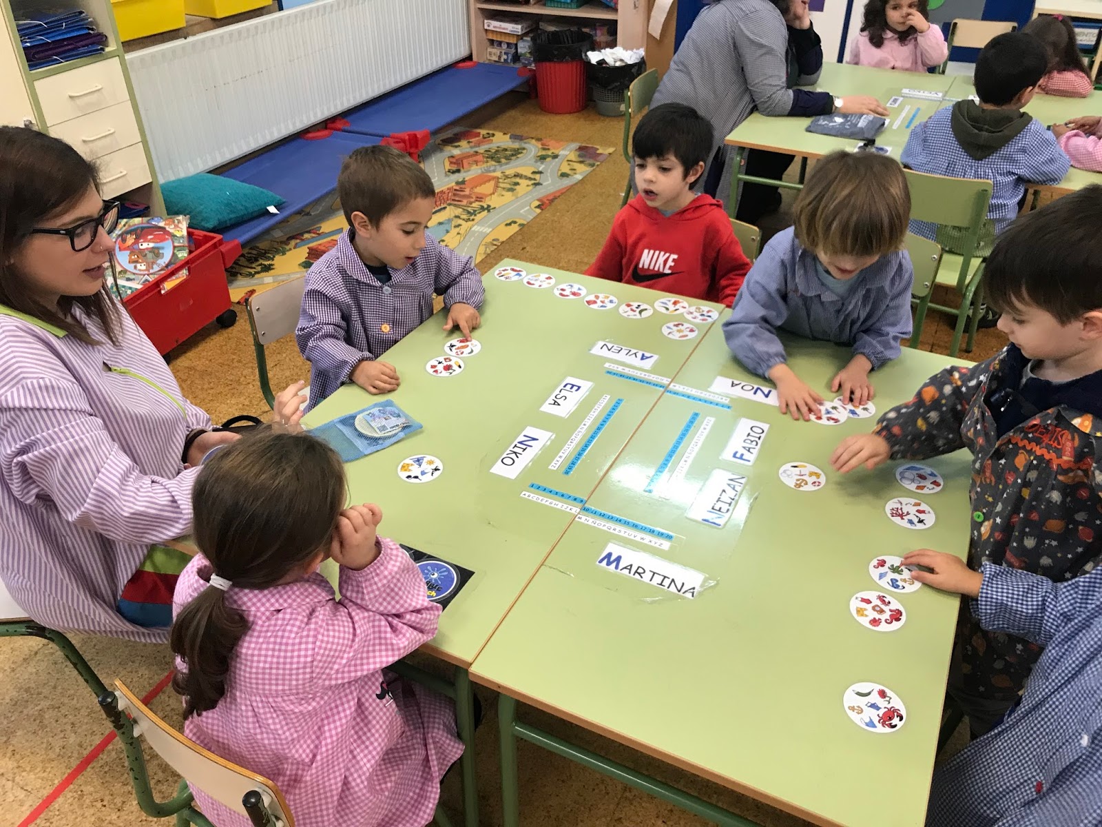 DRAGONES EN EL PANCHO: JUEGOS DE ATENCIÓN