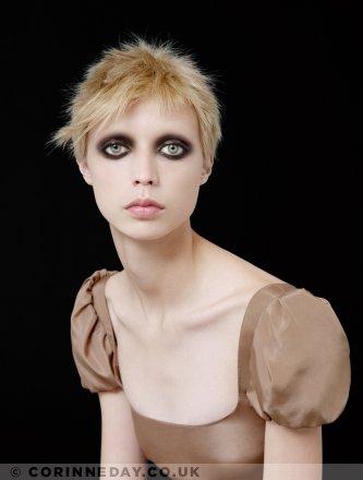 Los Grandes Fotografos: Corinne Day (1962-2010)