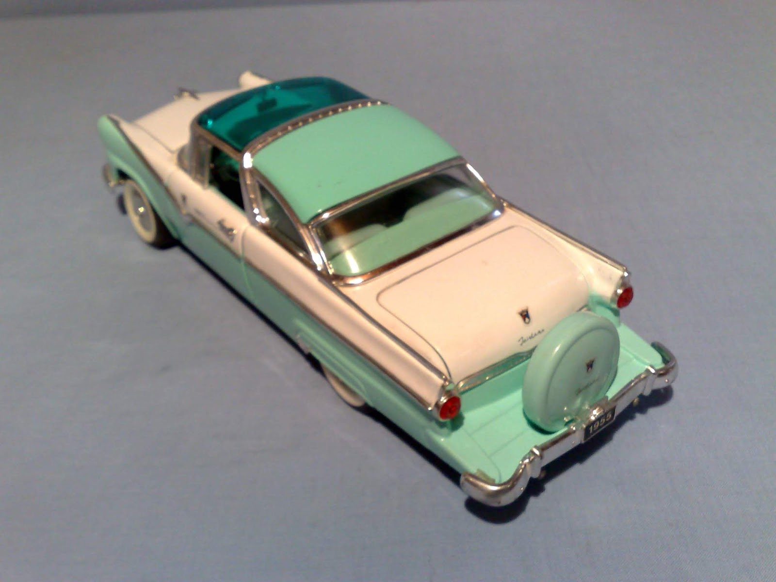 TOMS TECH TOYS: FORD Model Toy Cars