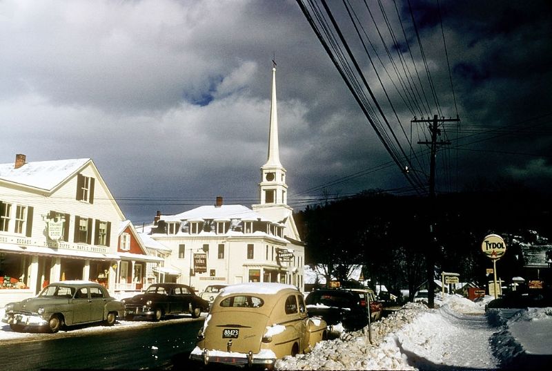 Beautiful Photos Capturing Winter Lingering in Stowe, Vermont in 1956 ...