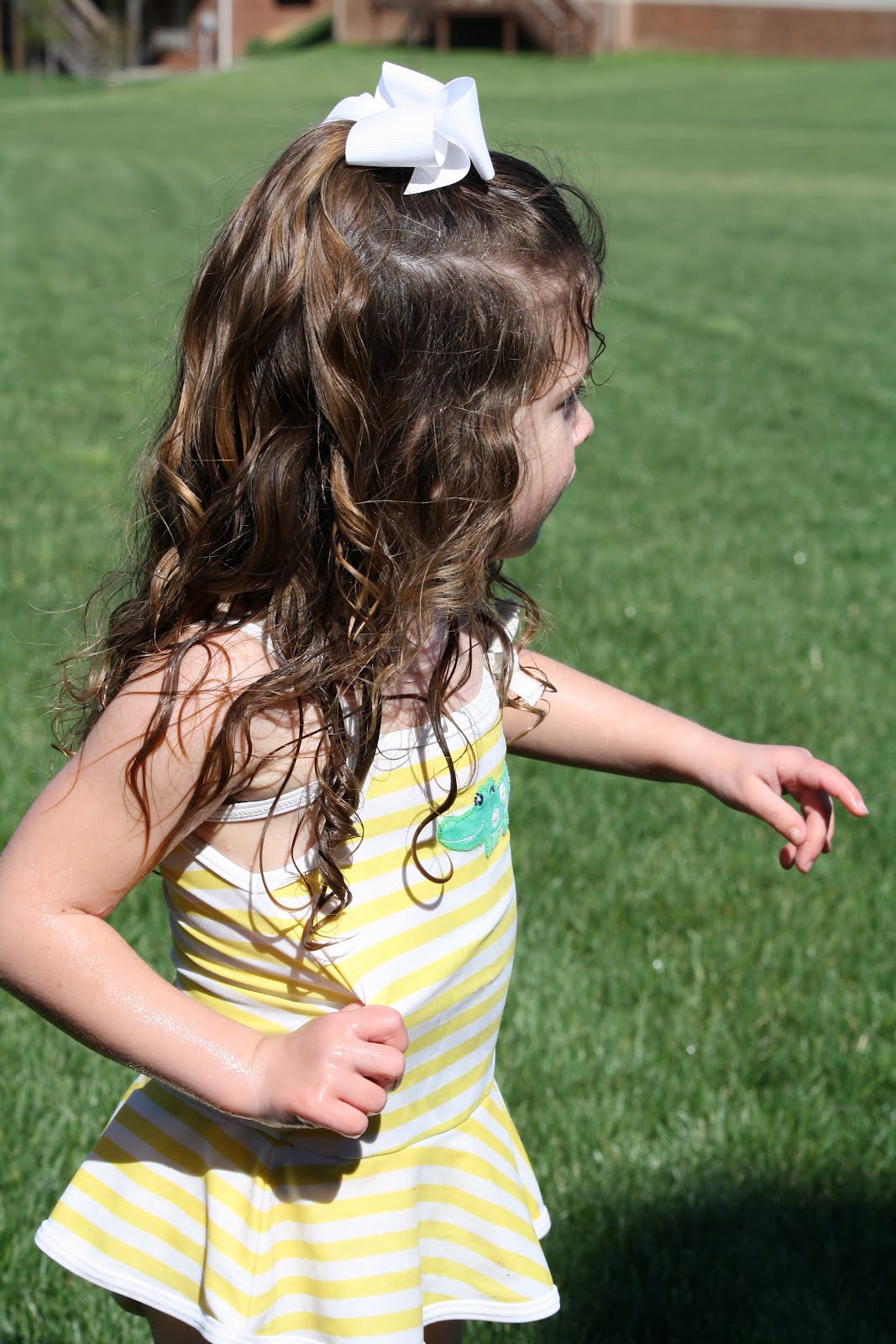Bolling With 5: 3-Year-Old Streaker Spotted in Russlen Farms Neighborhood.