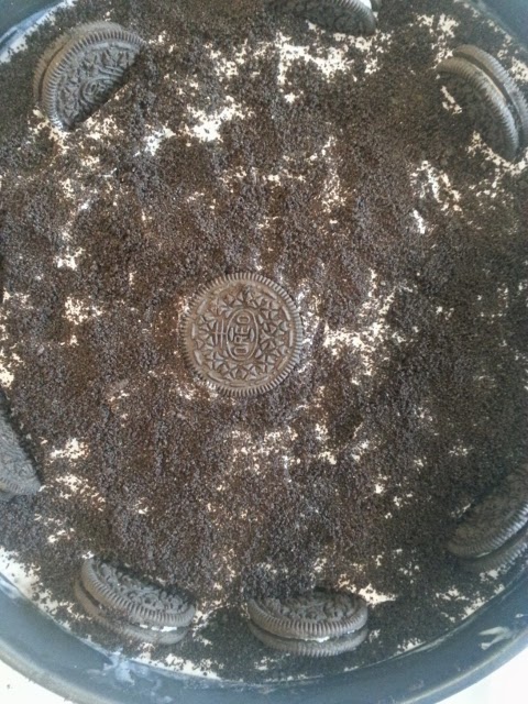 Baking Banquet: OREO OBSESSION ICE CREAM PIE