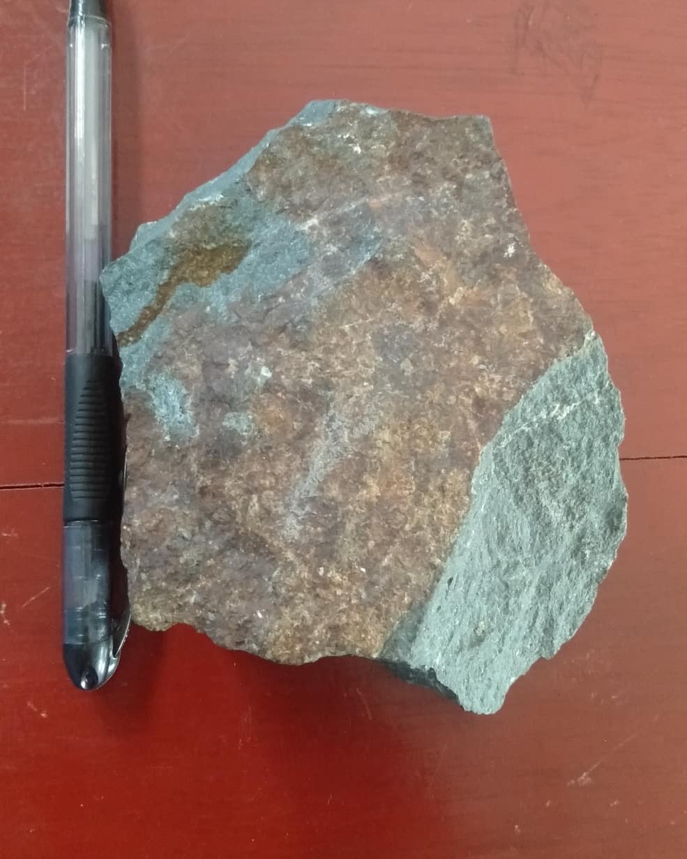 GEOLOGI PERTAMBANGAN: Deskripsi Batuan Beku Andesit