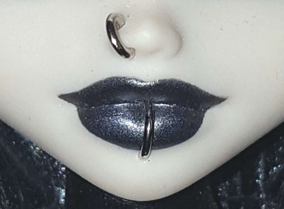 Confessions of a Dolly Lover: Throwback Thursday review: Bleeding Edge ...