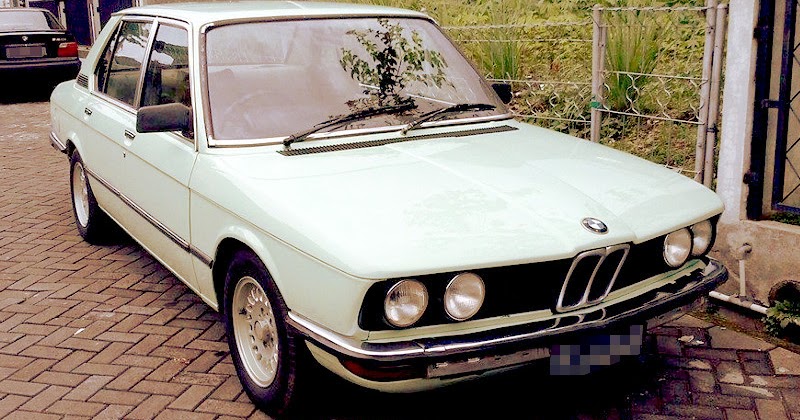 BMW E12 520