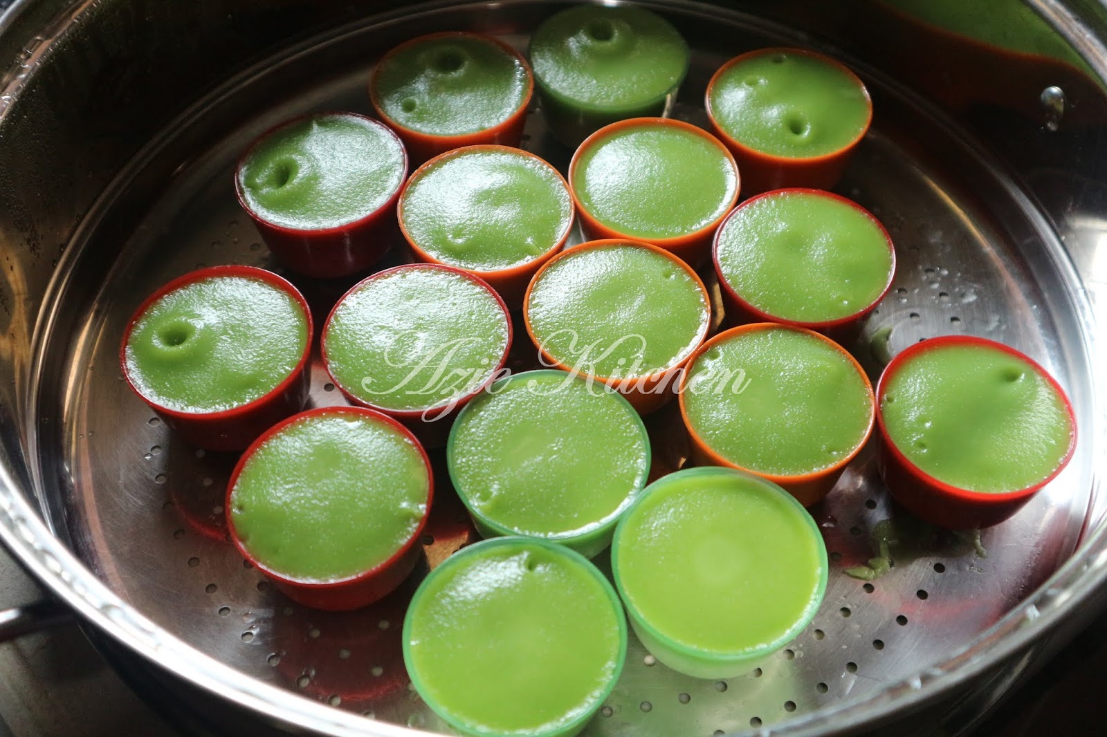 Kuih Seri Muka Istimewa Azie Kitchen Gerenti Sedap - Azie Kitchen