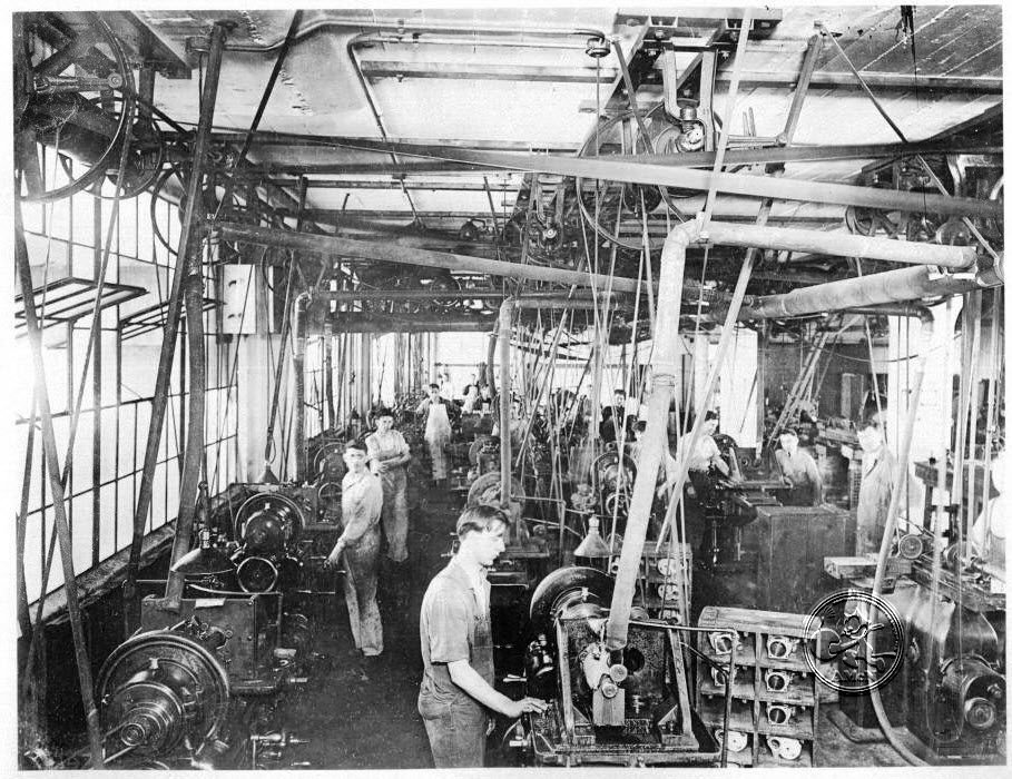 Fast is fast...: Excelsior factory in Chicago.