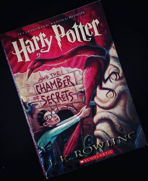 Book Review: Harry Potter and the Chamber of Secrets (Harry Potter, #2 ...