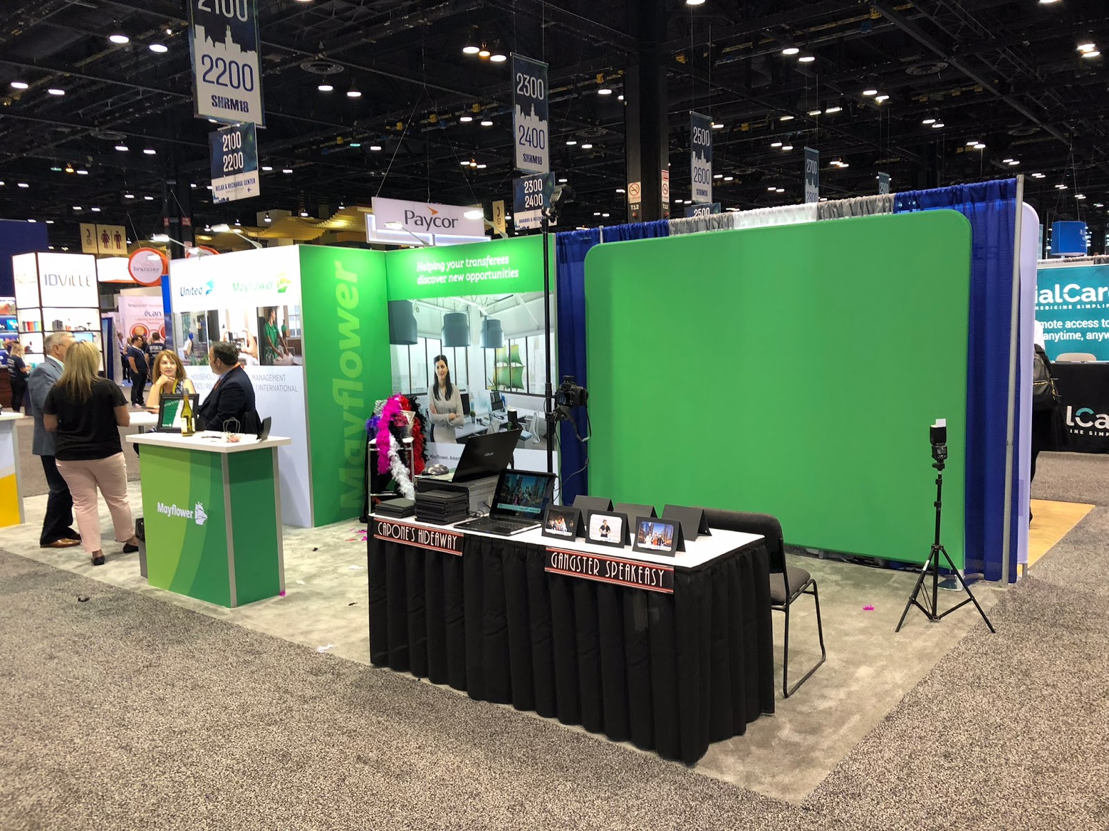 Green Screen Photography: Orlando Green Screen Photo Booth for Events