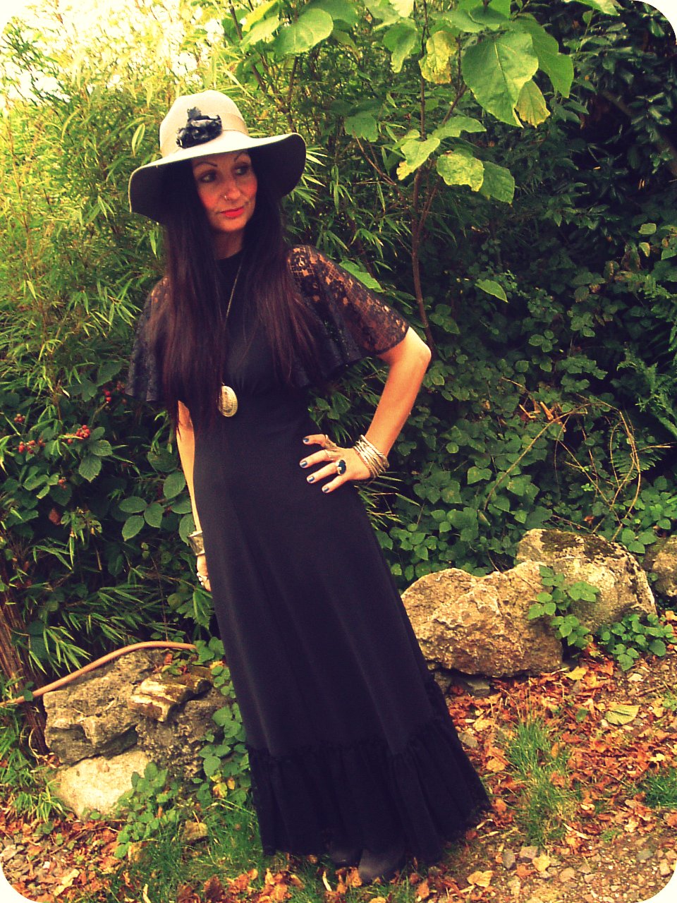 Vintage Vixen: Vix's Clothes Roadshow