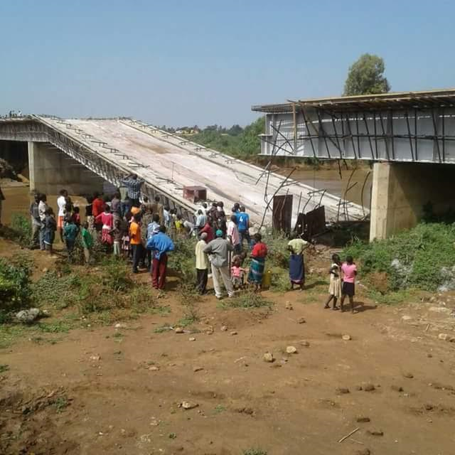 Photos: 1.2 billion shillings bridge collapses in Kenya
