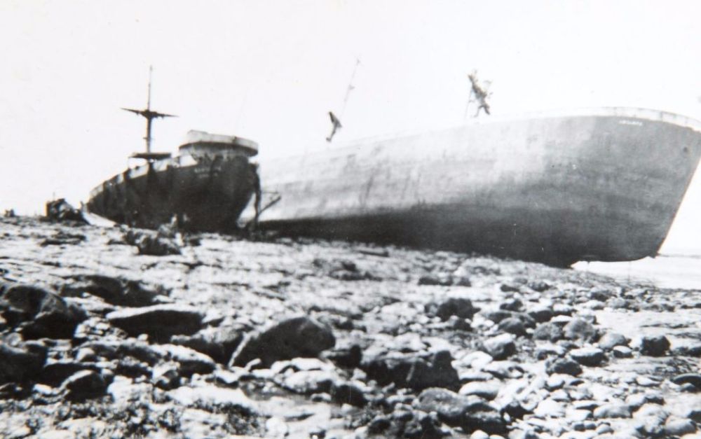 19 Haunting Photographs Capture the Devastation After the Dunkirk ...