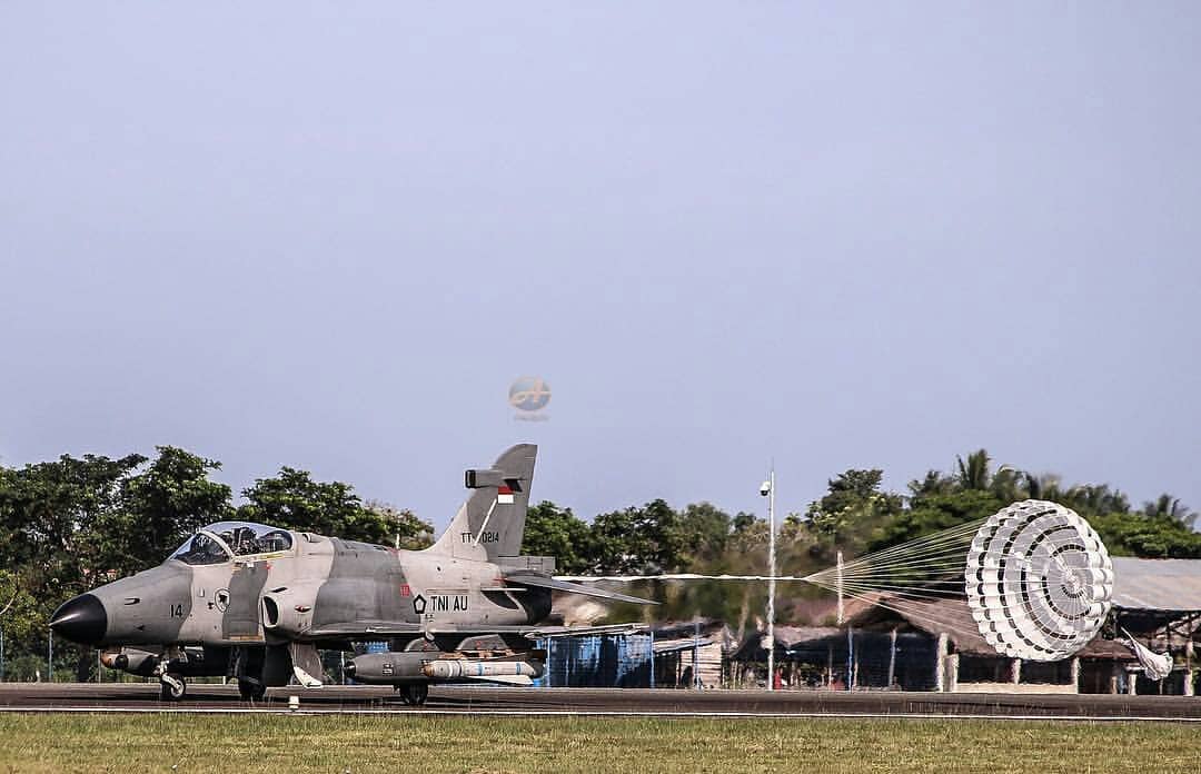 DEFENSE STUDIES: TNI AU Hawk Flies for Longer