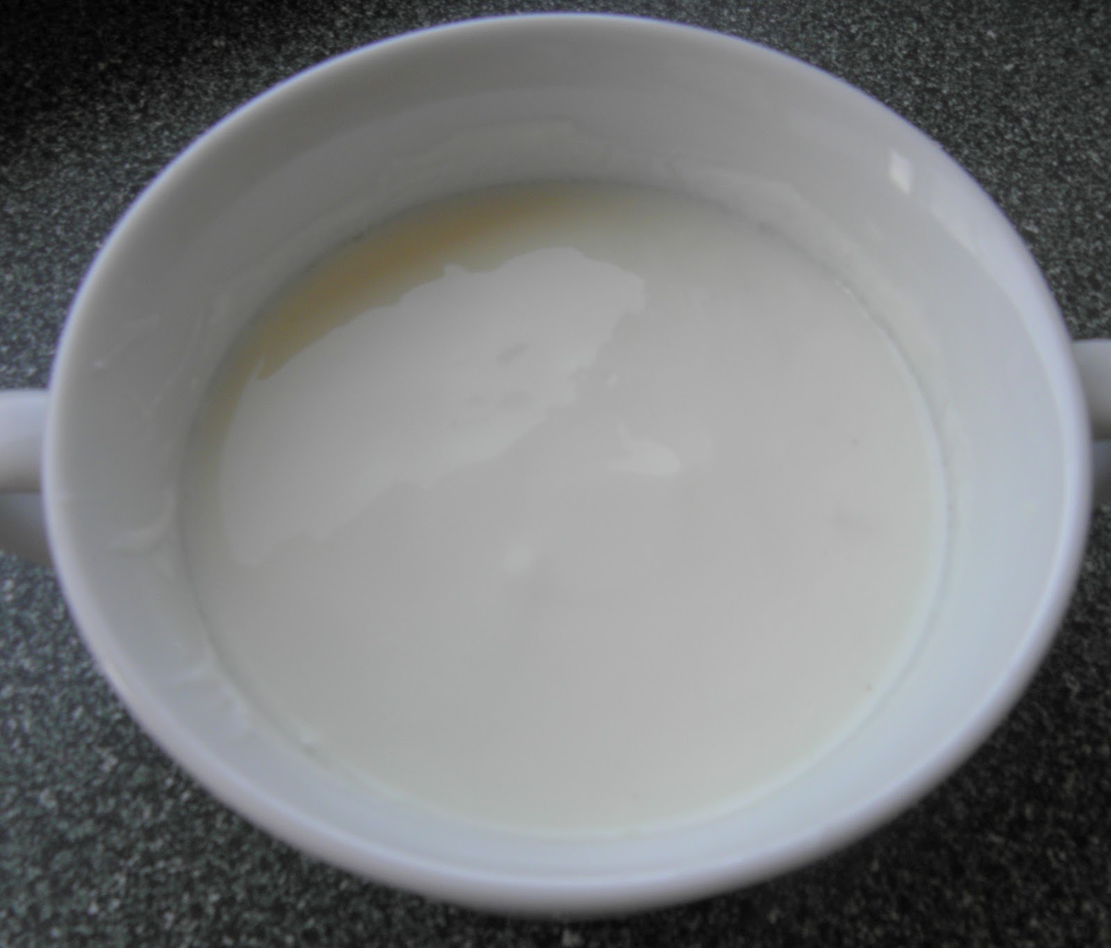 Simple and delicious Indian recipes: Raita - yoghurt based sauce