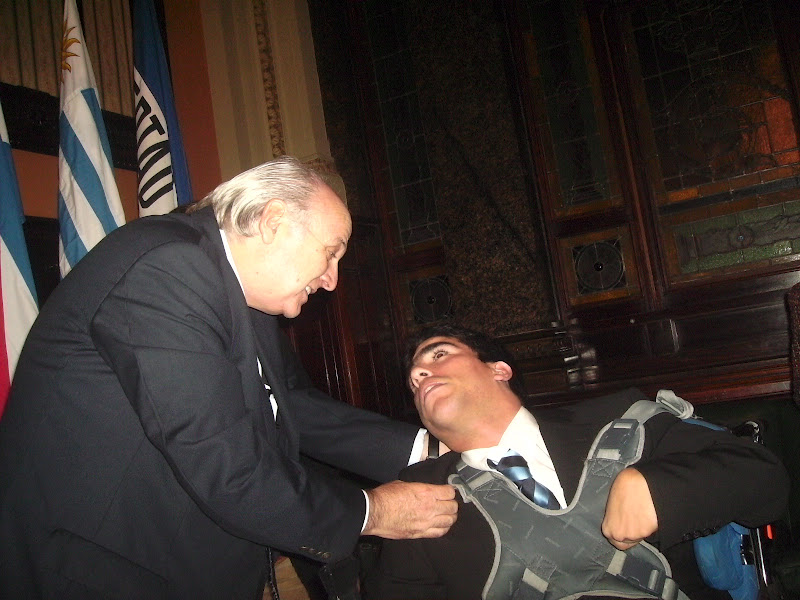 SOTAQUE ESPORTIVO: JORNALISTA ESPORTIVO URUGUAIO NICOLÁS FALCÓN ...