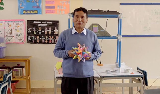 Covid-19 Perú: Gerson Ames Gaspar el profesor que camina 10 kilómetros ...