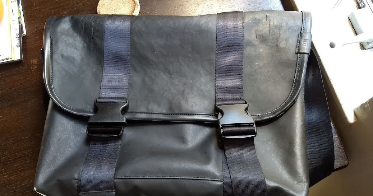 Reviewiera: More Notes on the Total Theory of the Messenger Bag: Defy ...