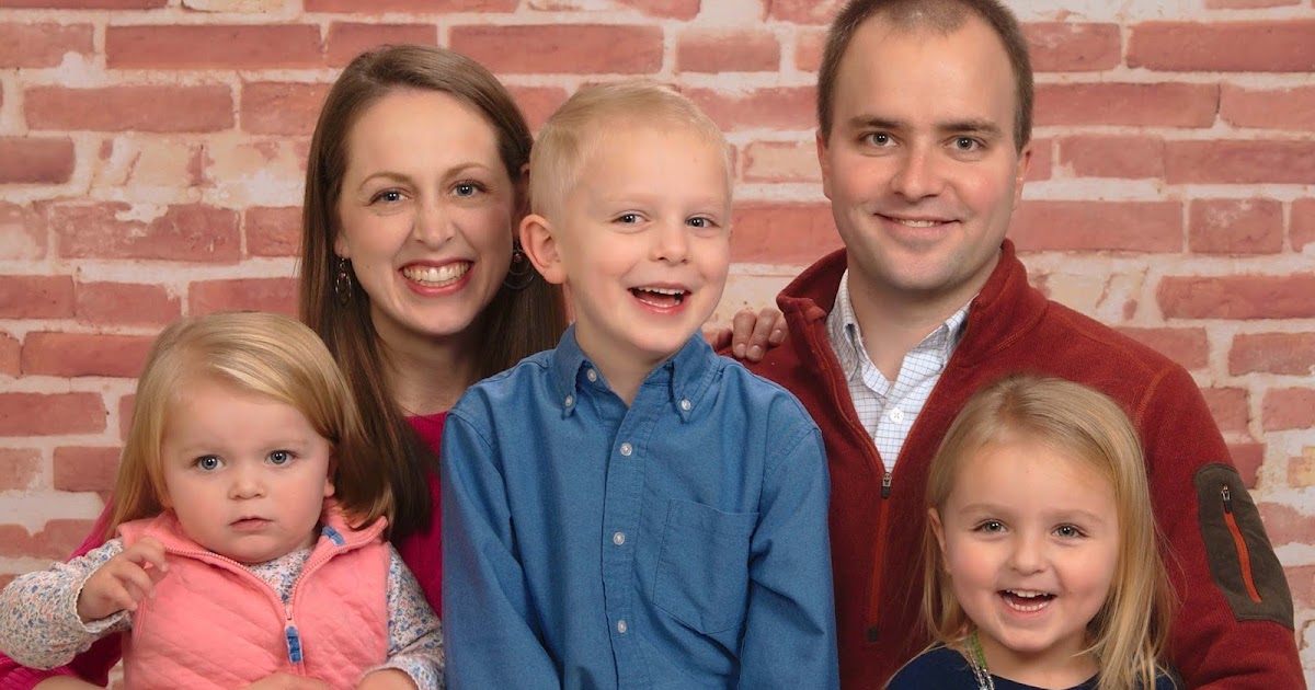 Our Beautiful Mess: Family Portraits: A Miserable Ordeal