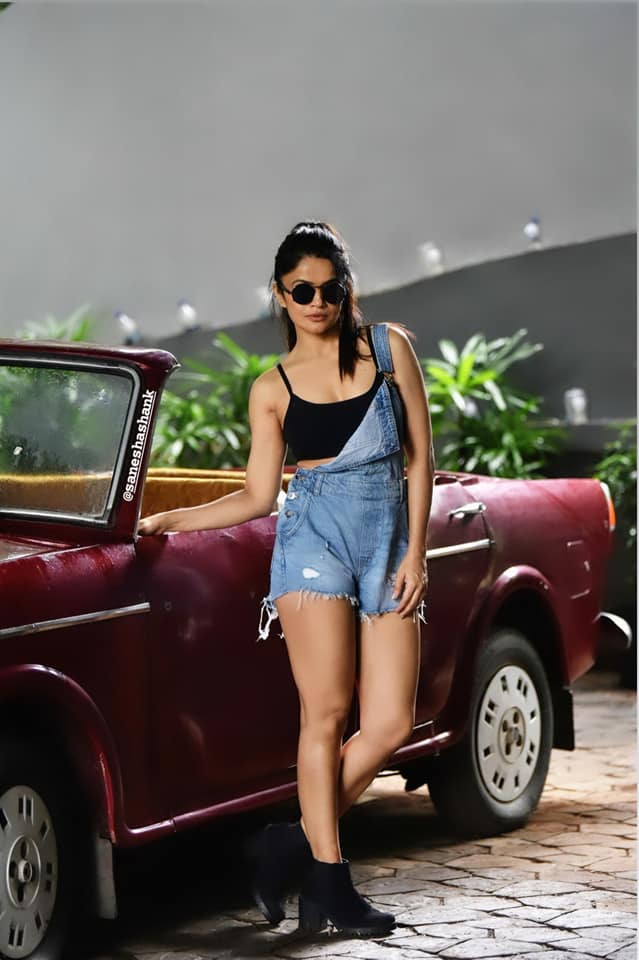 Super hot Siya Patil's sizzling Instagram pictures will make you go WOW ...