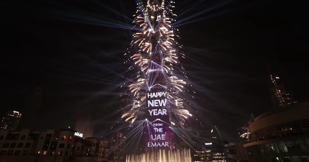 Pillar to Post: WORLD ARCHITECTURE / HIGH RISE FIREWORKS NOT TO BELIEVE