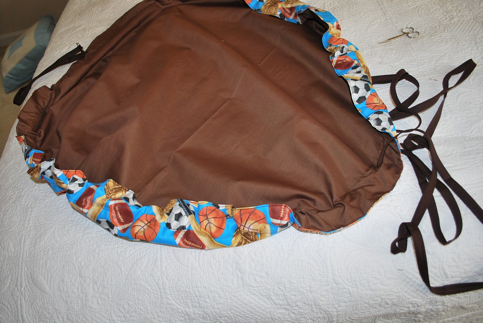 If I Can Sew It, You Can Sew It: Lego Sack Tutorial